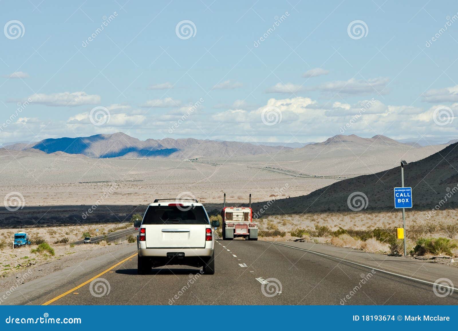 Mojave Desert Drive stock photo. Image of route, outdoors - 18193674
