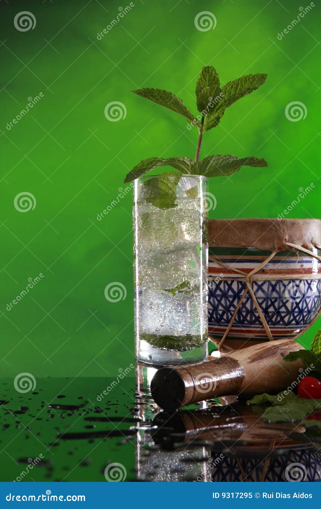 Mojito Cocktail, Muddler and Bongo Stock Image - Image of dark, emerald ...