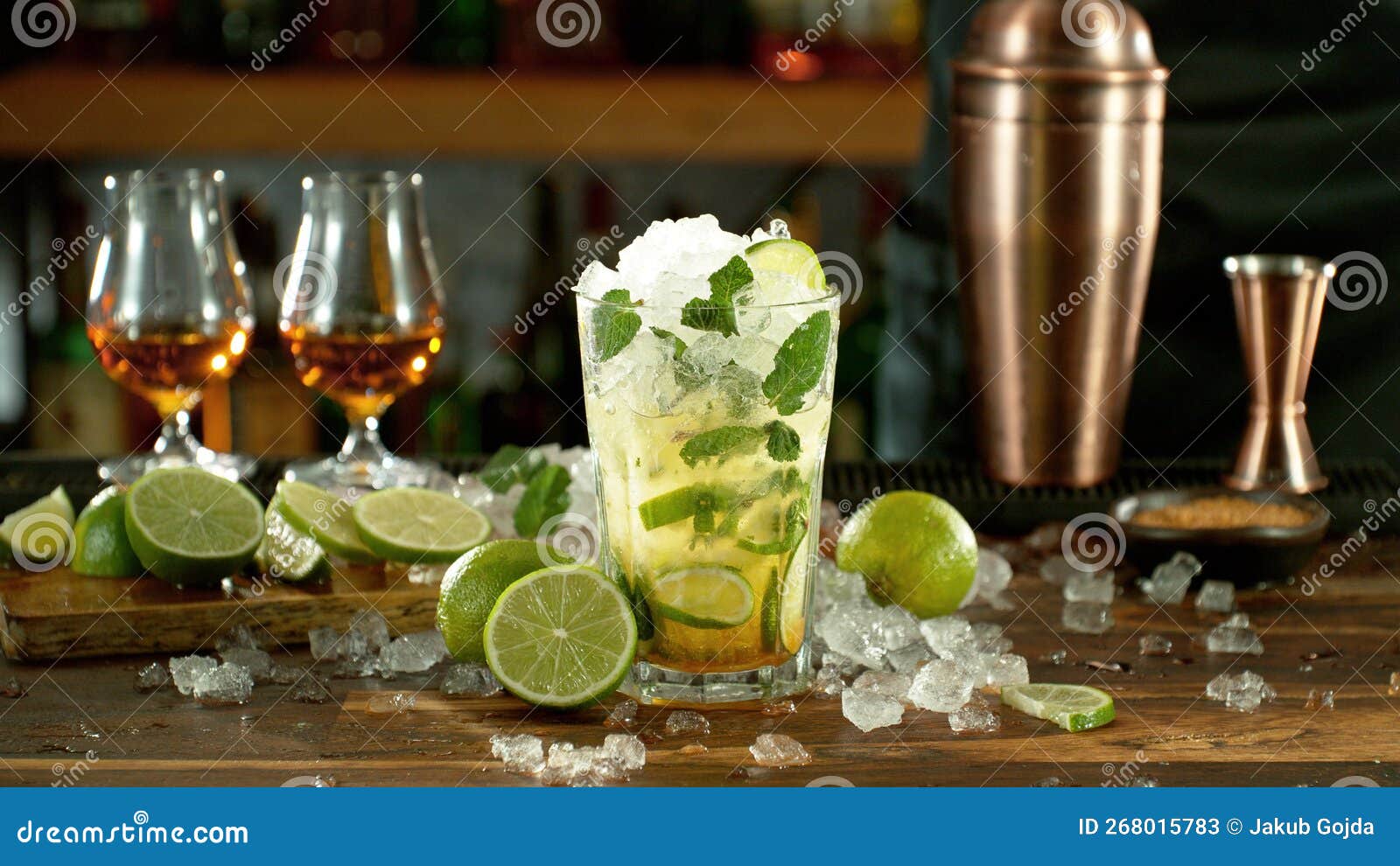 Mojito Drink on Bar Counter Stock Image - Image of full, drink: 268015783