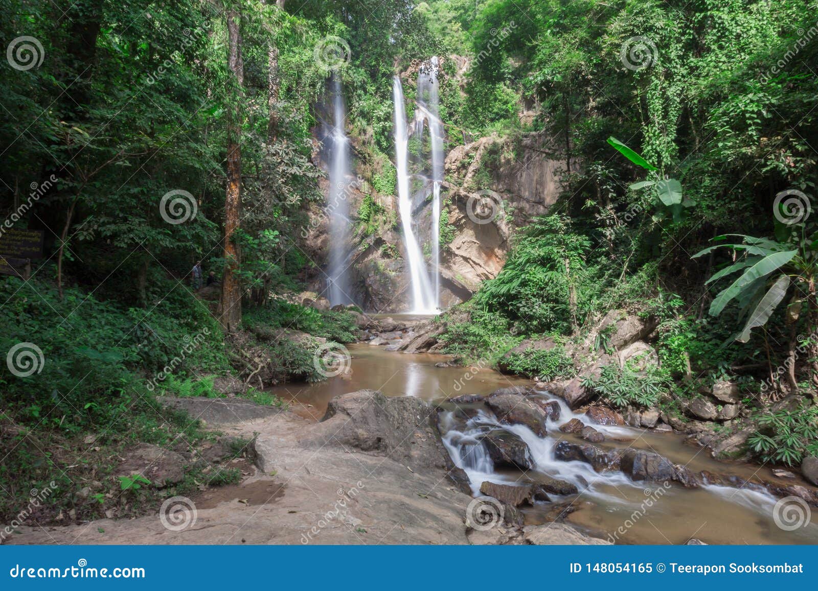 Mok Fa Waterfall is Beautiful Waterfall in Chiang Mai, Thailand Stock ...