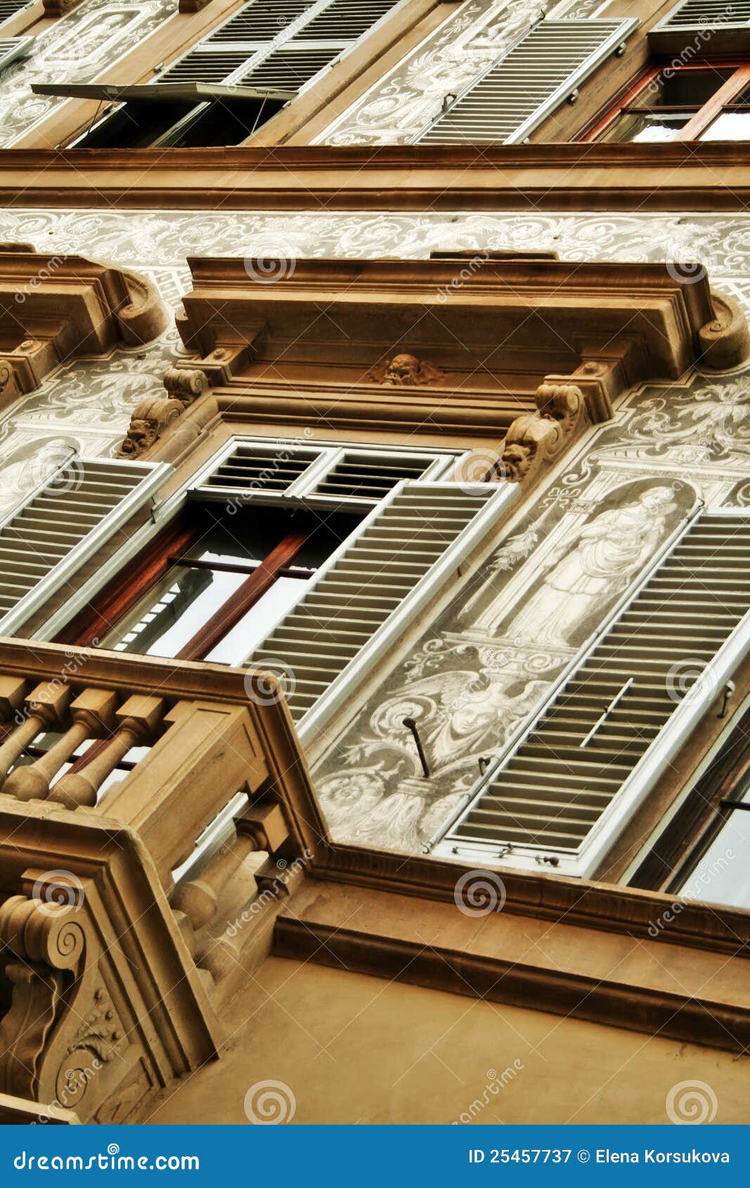 Molding Art, Italy, Renaissance Stock Image - Image of ceiling ...