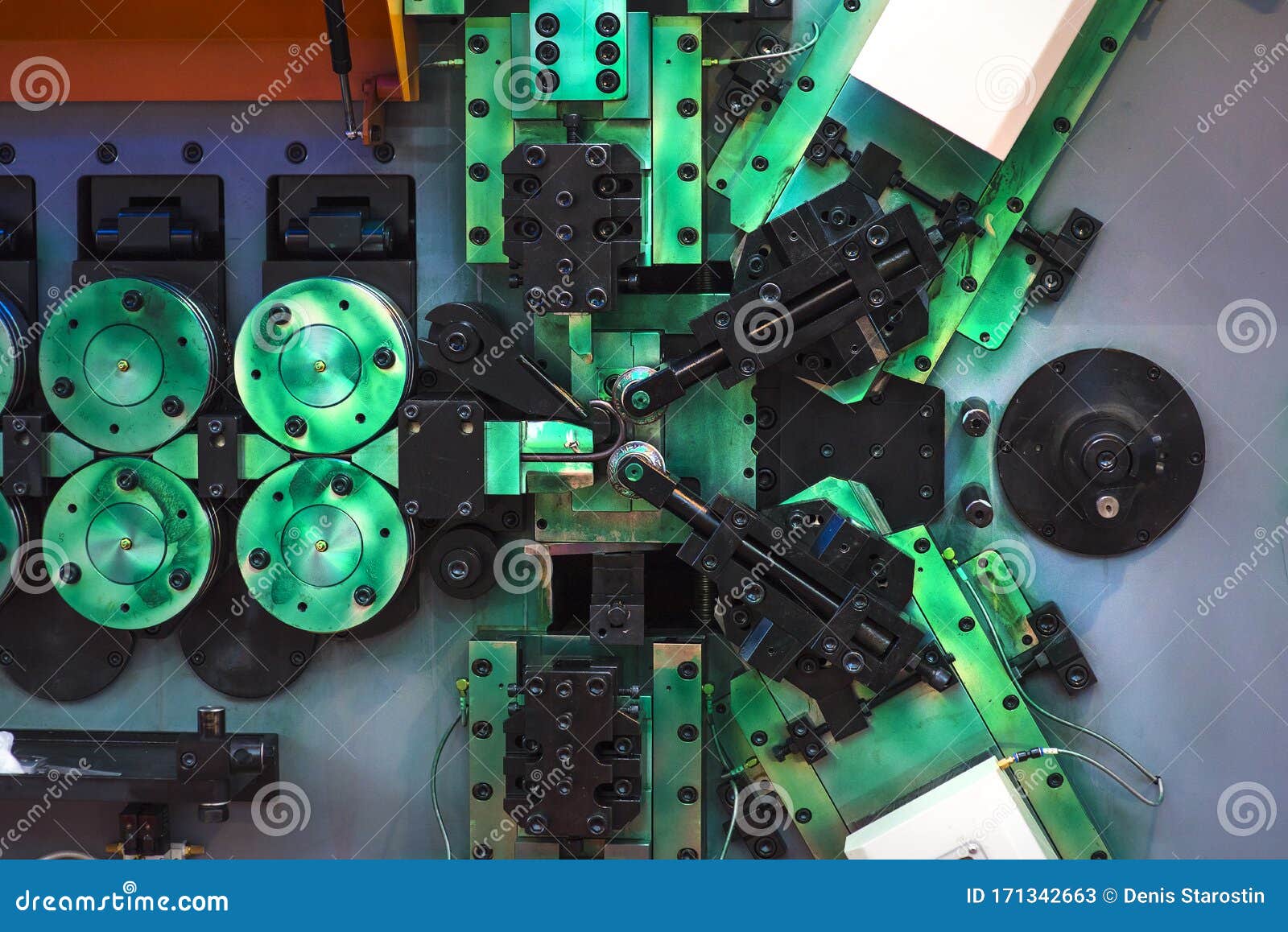 Molding Made With 3D Printing Inserted Into An Injection Molding ...