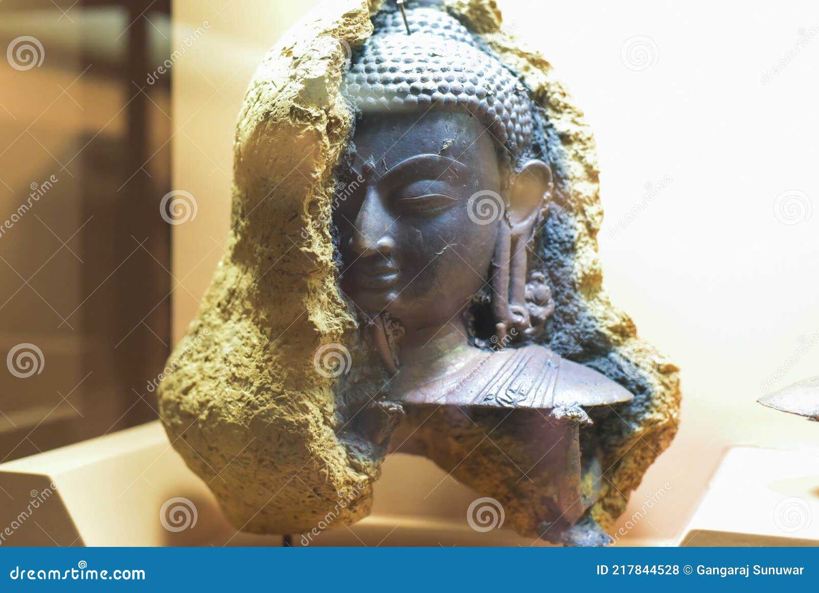 Molding Process for Making Statue Stock Photo - Image of buddha, proces ...