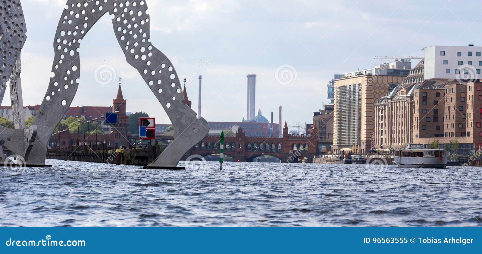 Molecule Man Berlin Germany Editorial Image - Image of water ...