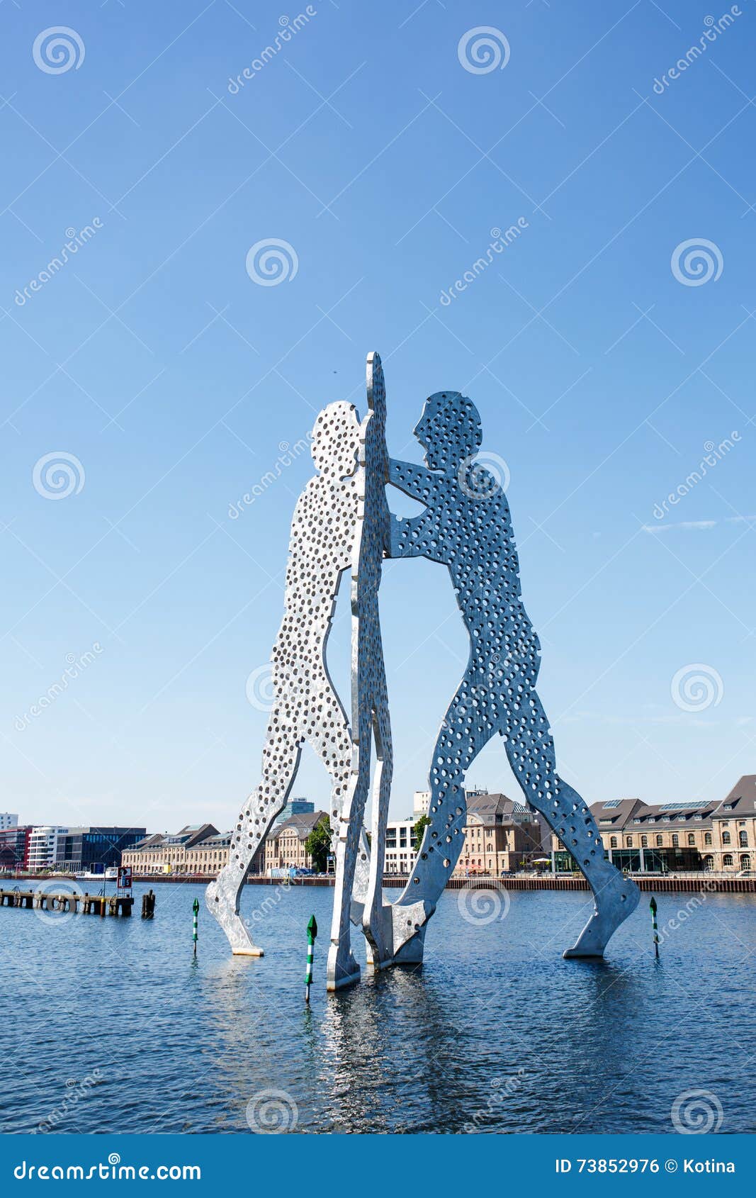 Molecule Man Sculpture on the Spree River Editorial Photo - Image of ...