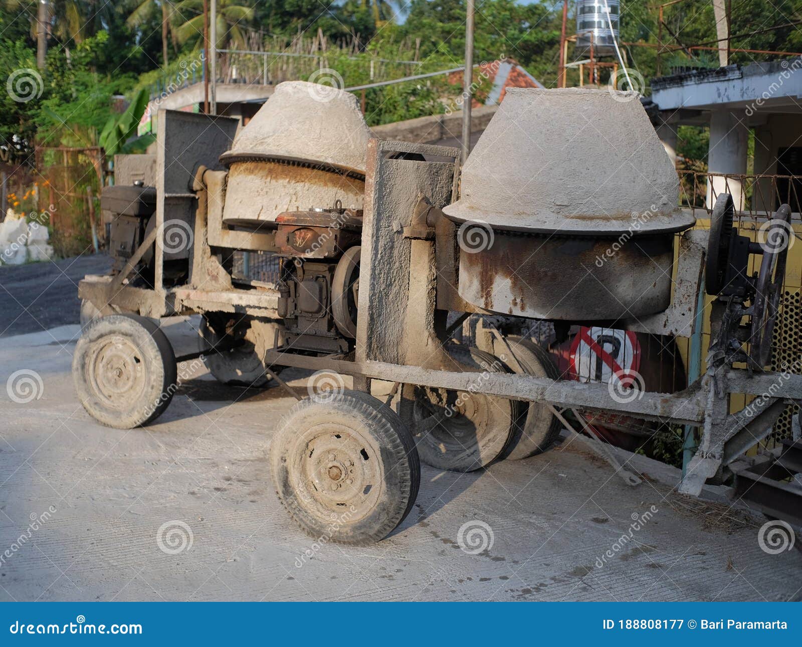 Molen, a Concrete Mixer Machine Stock Image - Image of engineering ...