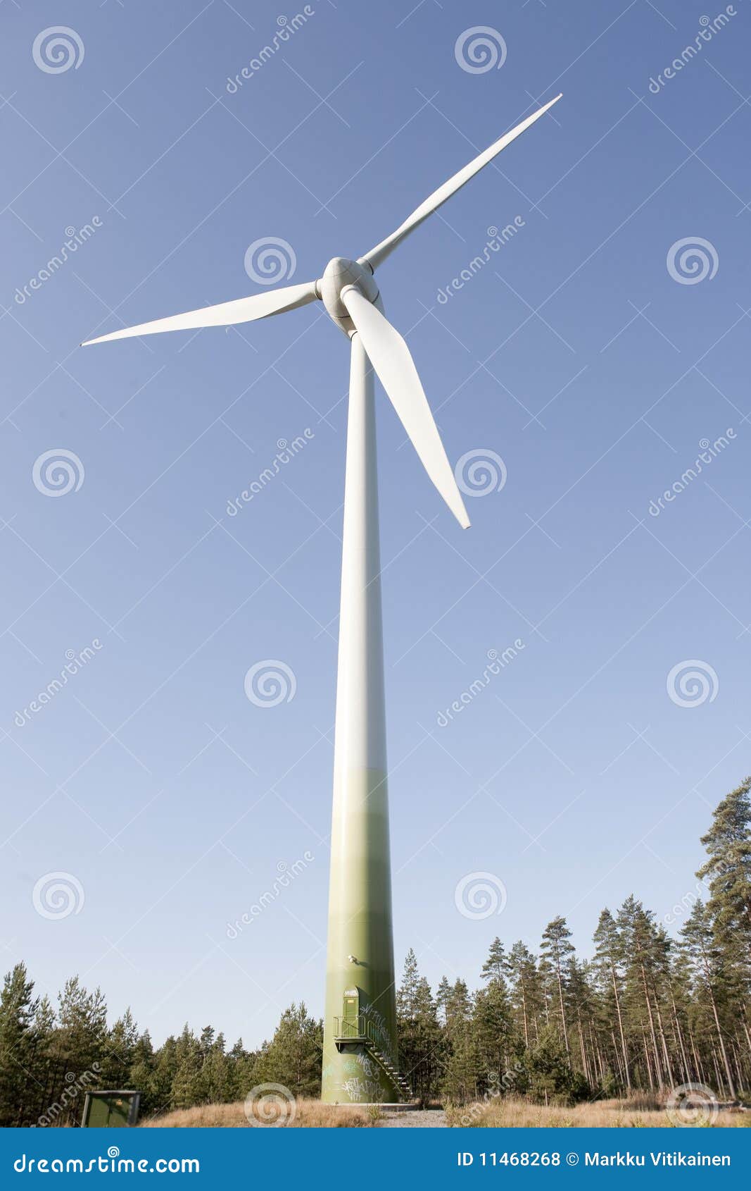 Molino de viento moderno foto de archivo. Imagen de viento - 11468268