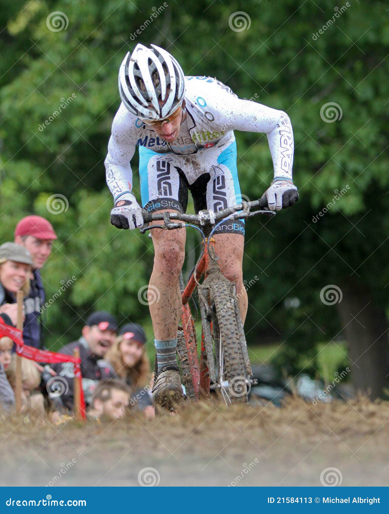 Molly Cameron Compite En La Raza De Cycloross Foto de archivo editorial ...