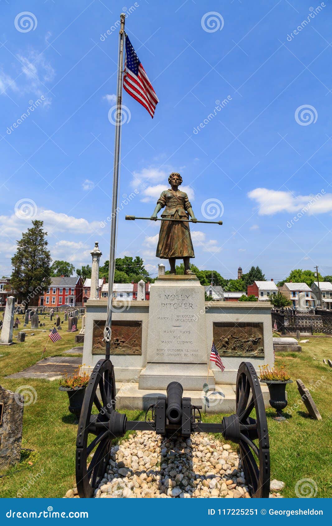 Molly Pitcher Statue En Su Sepulcro Foto editorial - Imagen de ...