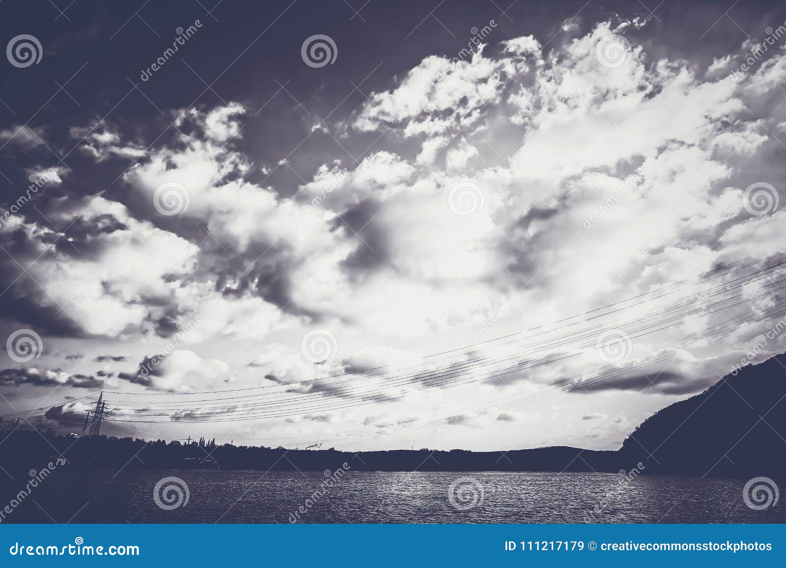 Moln Bild. Bild: 111217179