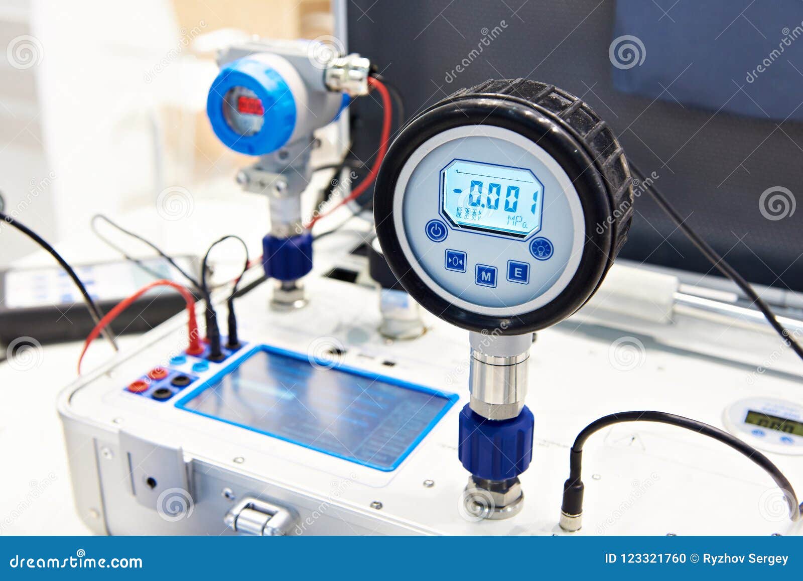 Moltiplicatore Di Pressione Standard Fotografia Stock - Immagine di ...