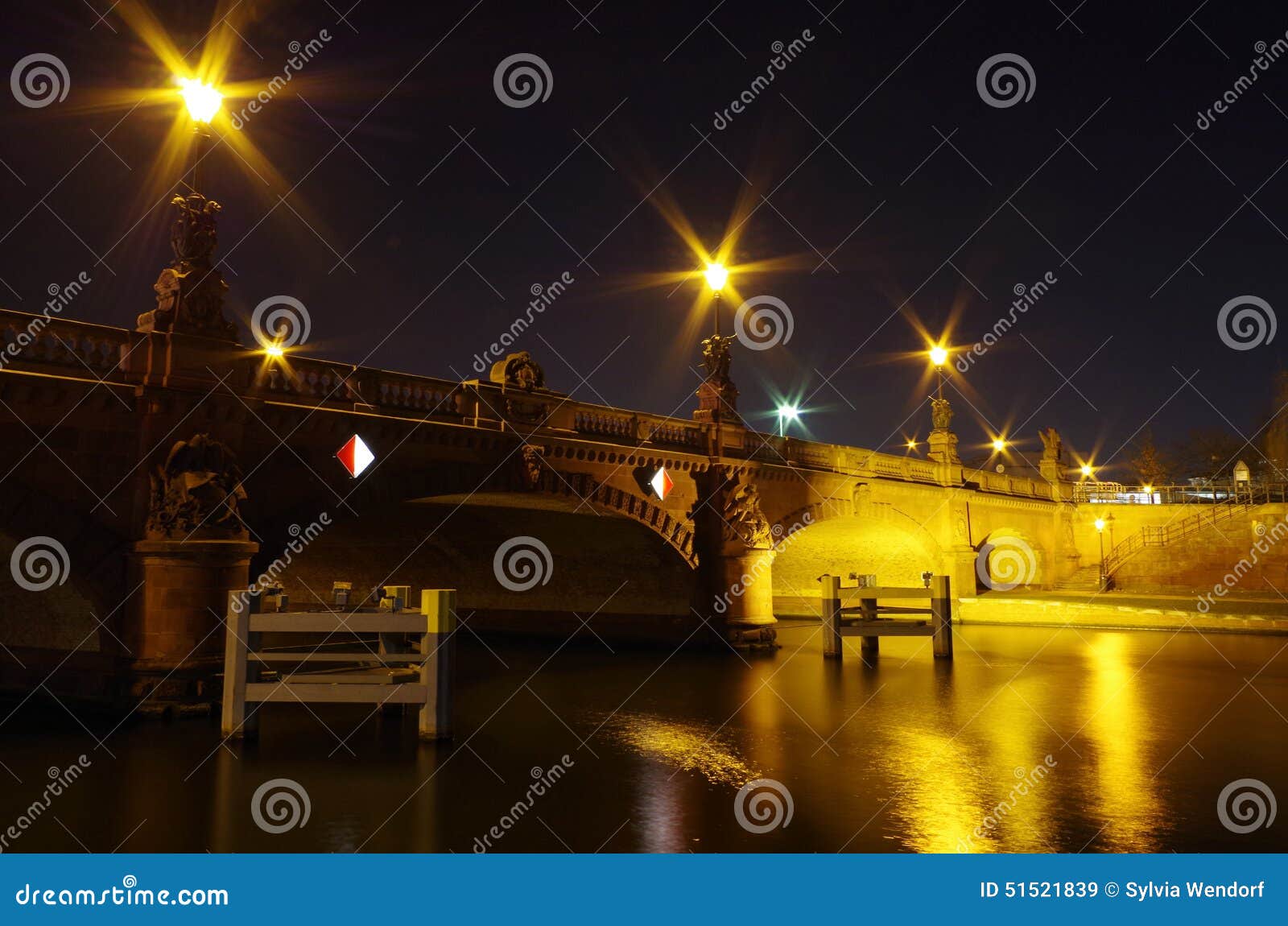 Moltke Bridge in Berlin at Night Stock Image - Image of berlin, city ...