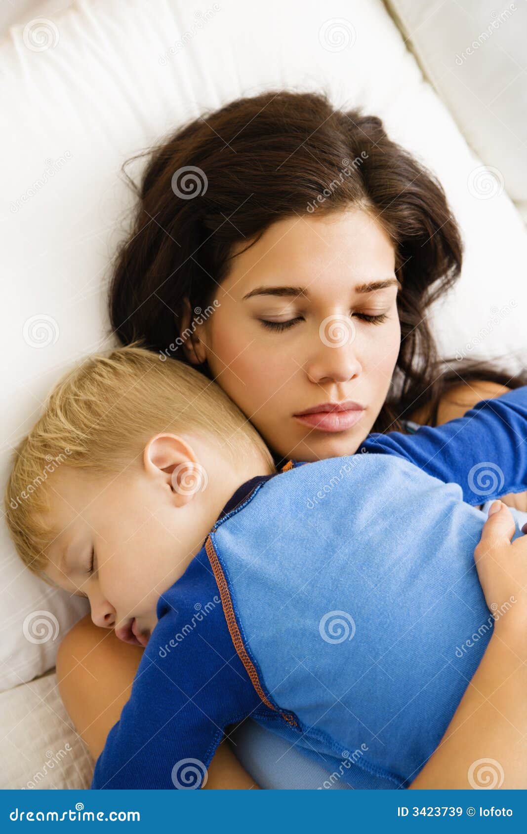 Mom and child sleeping. stock image. Image of 070920h0238 - 3423739