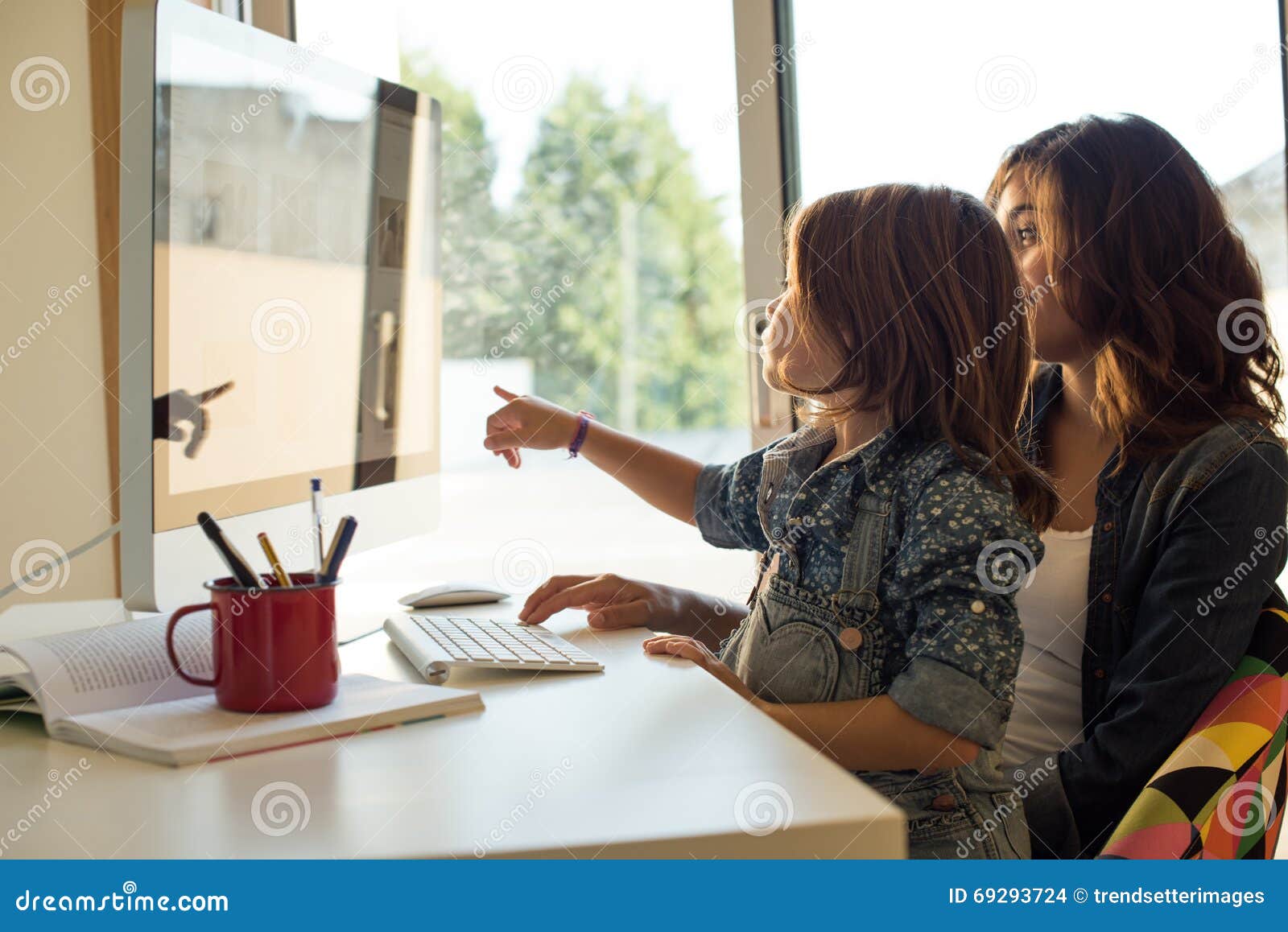 Mom and Daughter Using Computer Stock Photo - Image of daughter ...