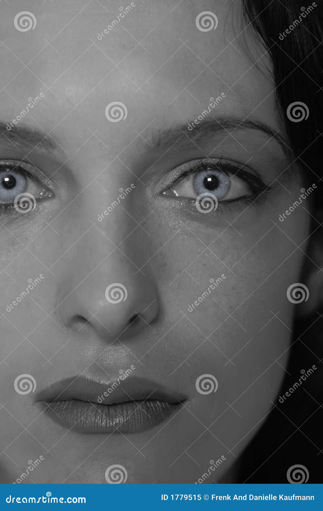 Mon regard effrayant image stock. Image du effectuez, beauté - 1779515