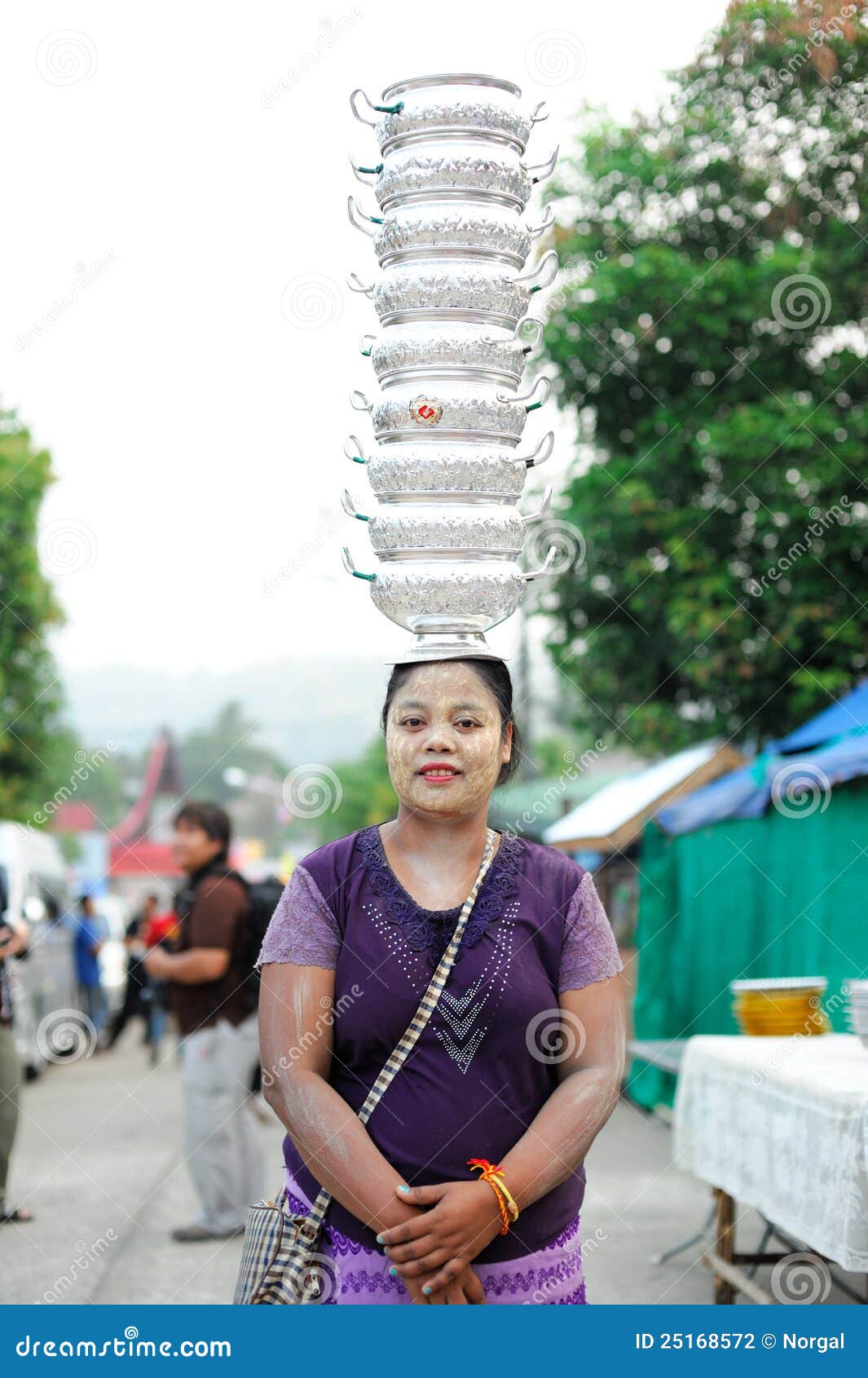 Mon Women Carrying Things With Her Head Editorial Photography - Image ...