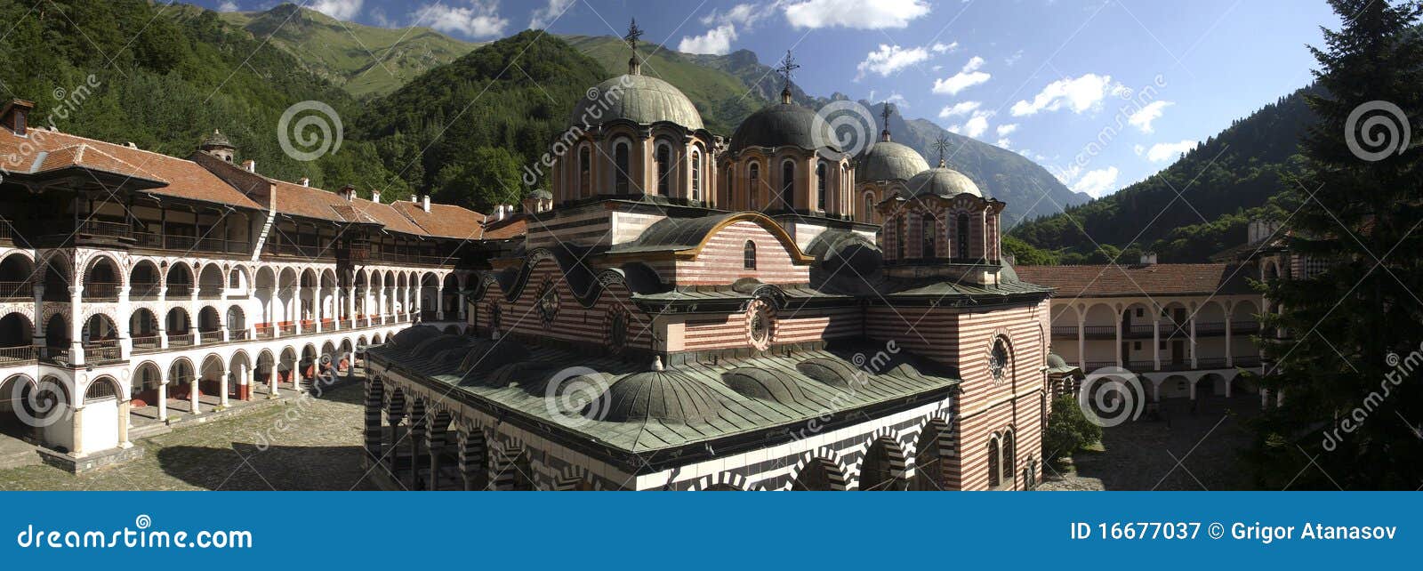 Monasterio de Rila imagen de archivo. Imagen de religioso - 16677037