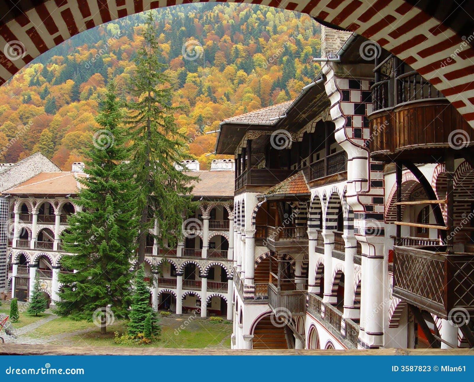 Monasterio De Rila - Bulgaria Imagen de archivo - Imagen de santo ...
