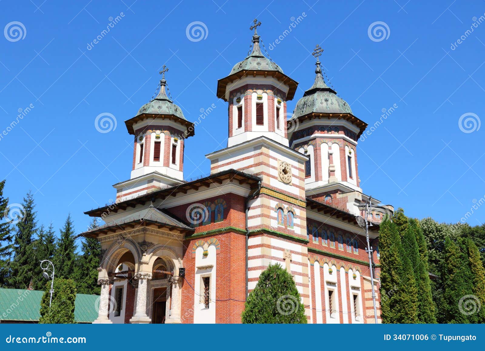 Monasterio De Sinaia, Rumania Foto de archivo - Imagen de europeo ...
