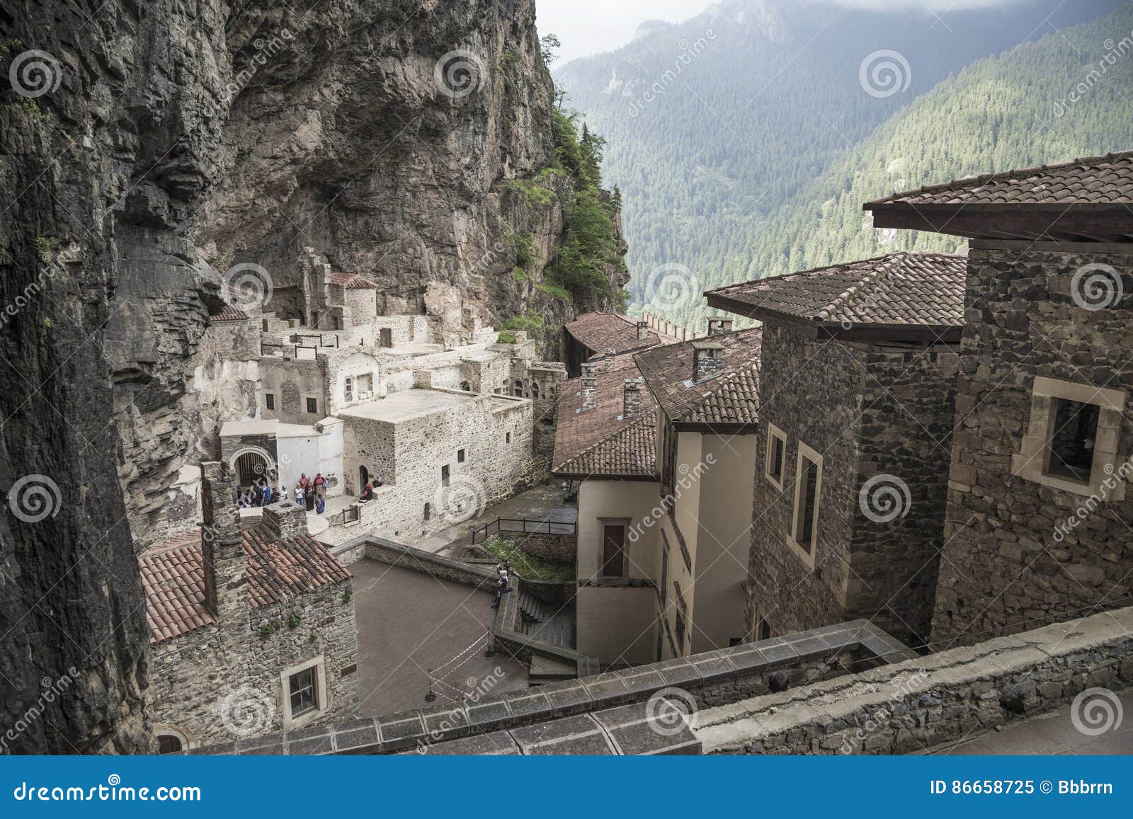 Monasterio De Sumela En Trabzon, Turquía Imagen editorial - Imagen de ...