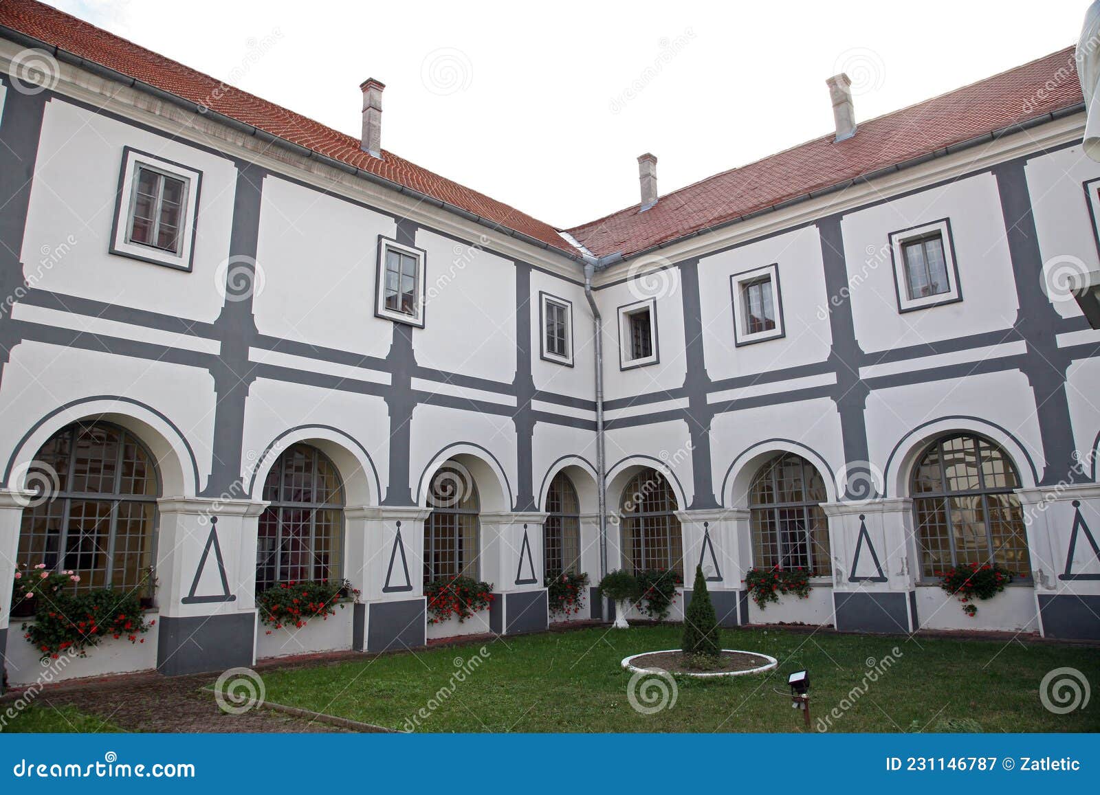 Monasterio Franciscano De Cernik Croatia Imagen de archivo - Imagen de ...
