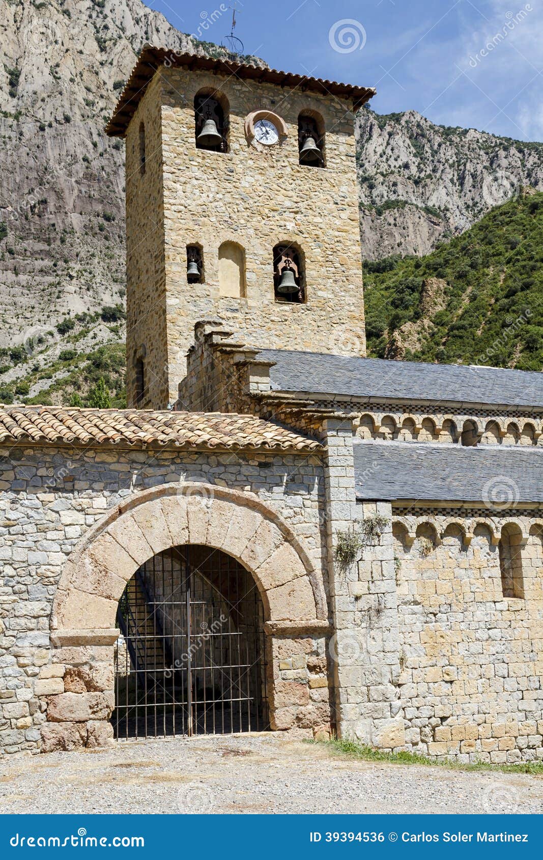 Monasterio Santa Maria De Alaon Fotografia Stock - Immagine di ...