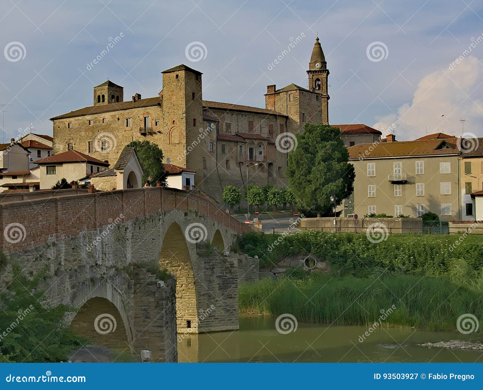 Monastero Bormida and Its Bridge Stock Image - Image of langhe, italia ...