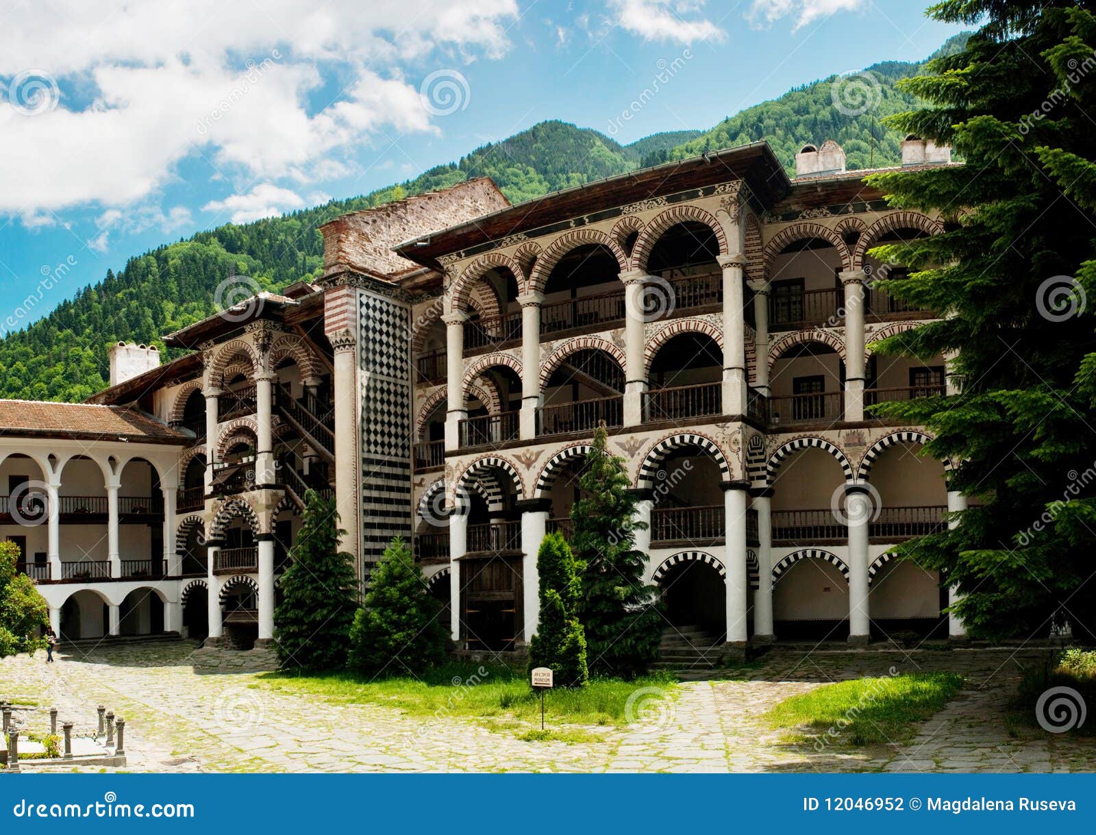 Monastero Di Rila - Bulgaria Fotografia Stock - Immagine di ...