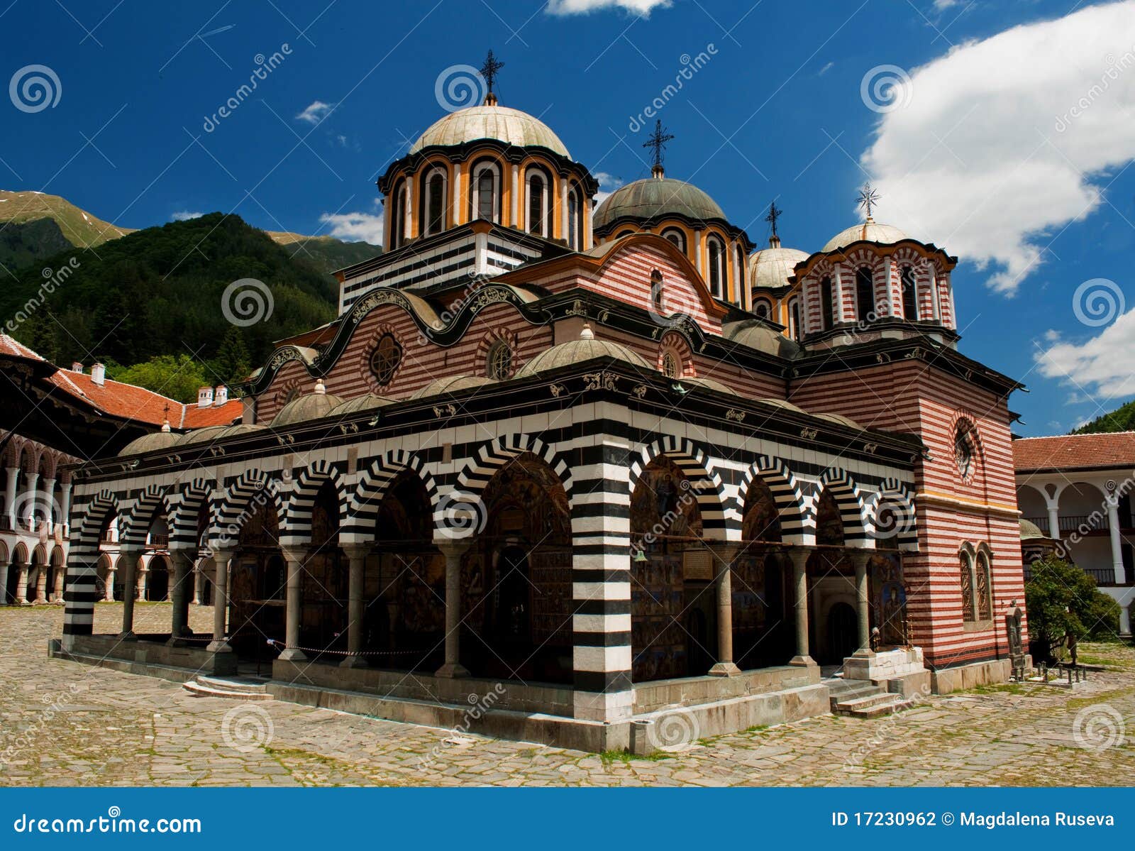 Monastero Di Rila - Bulgaria Fotografia Stock - Immagine di bulgaria ...