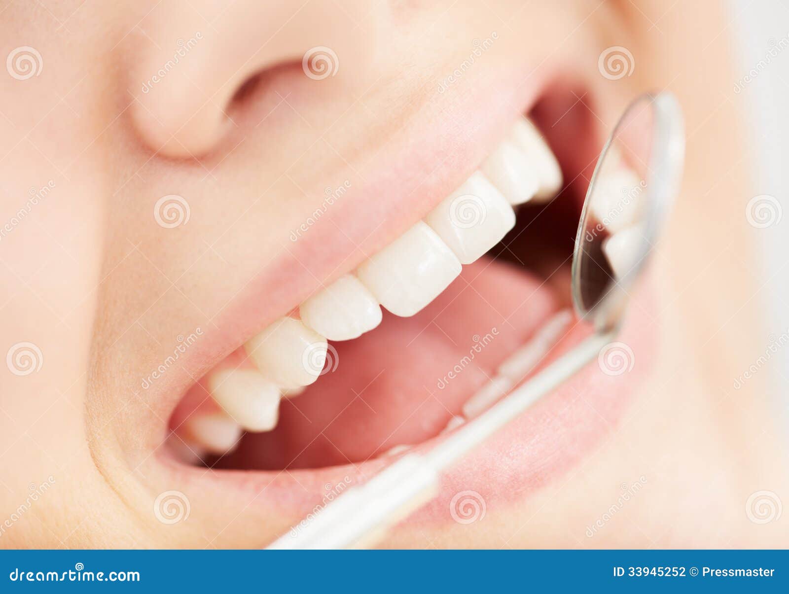 Mondzorg stock foto. Image of kliniek, controle, lippen - 33945252