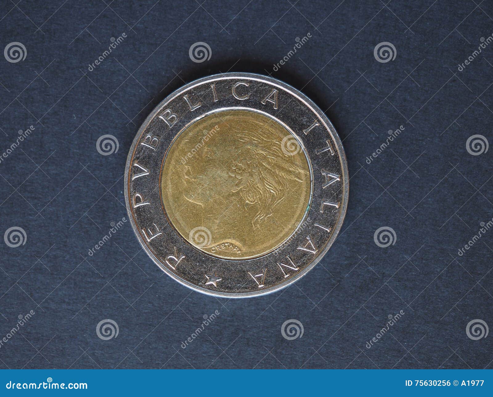 Moneda De La Lira Italiana 500 (ITL) Foto de archivo - Imagen de ...