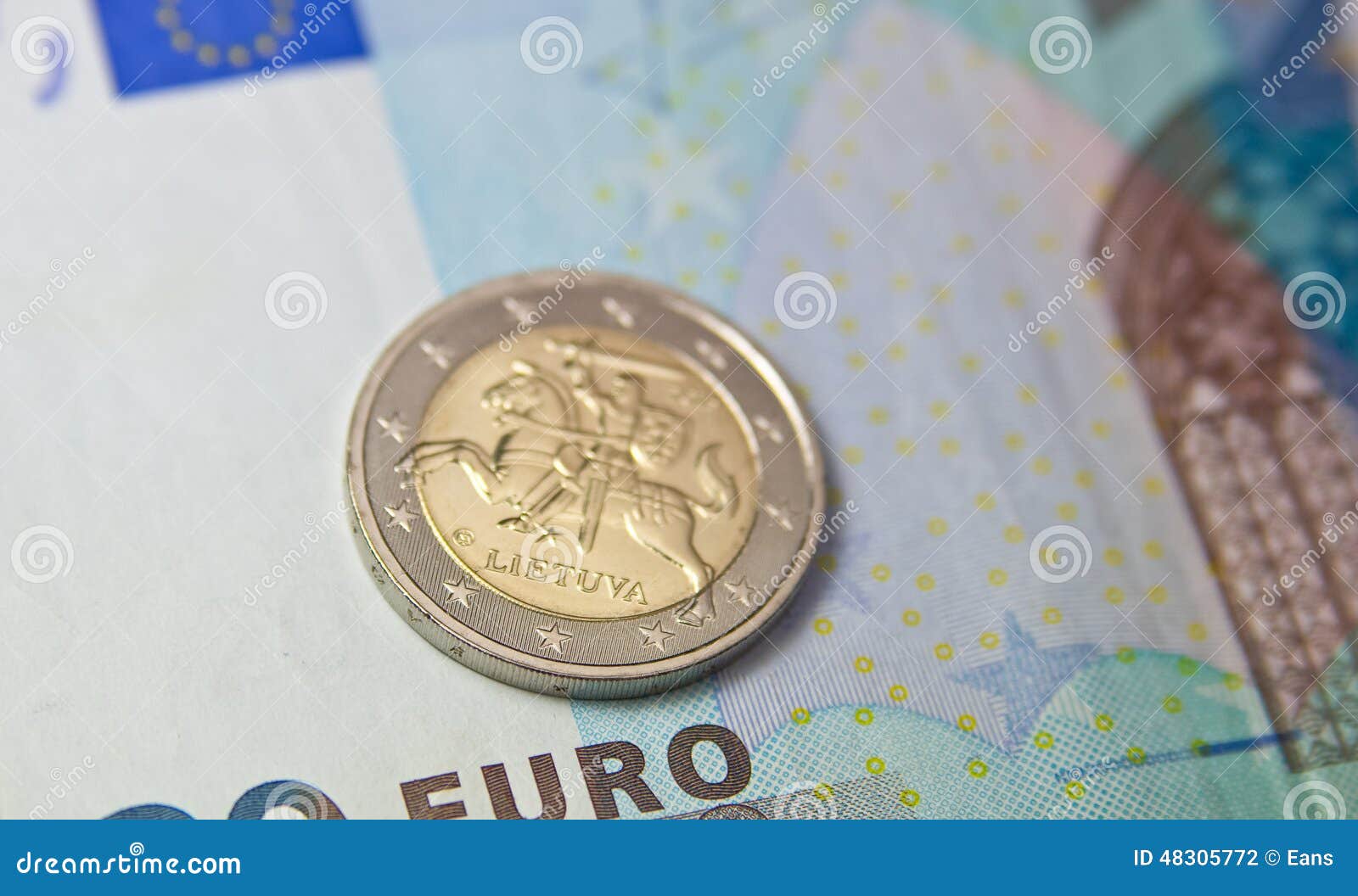 Moneda euro de Lituania foto de archivo. Imagen de moneda - 48305772
