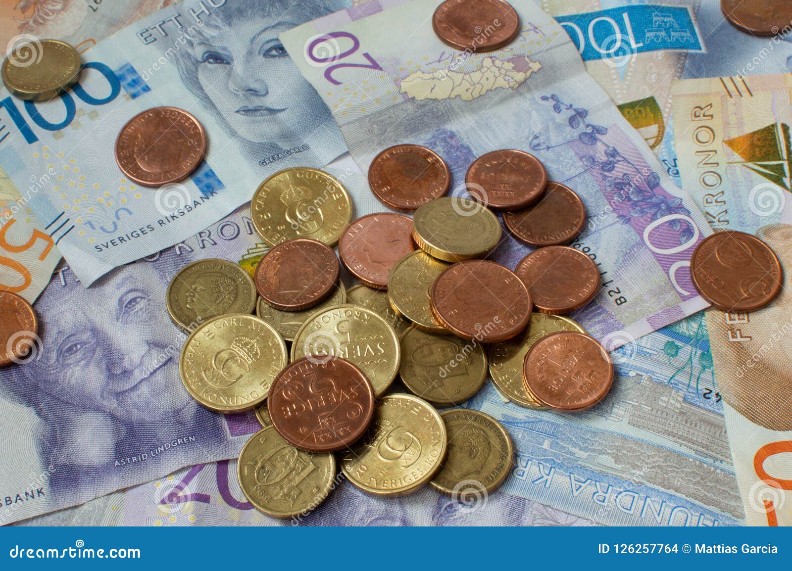 Moneda Sueca, Coronas, Monedas Y Cuentas Foto de archivo - Imagen de ...