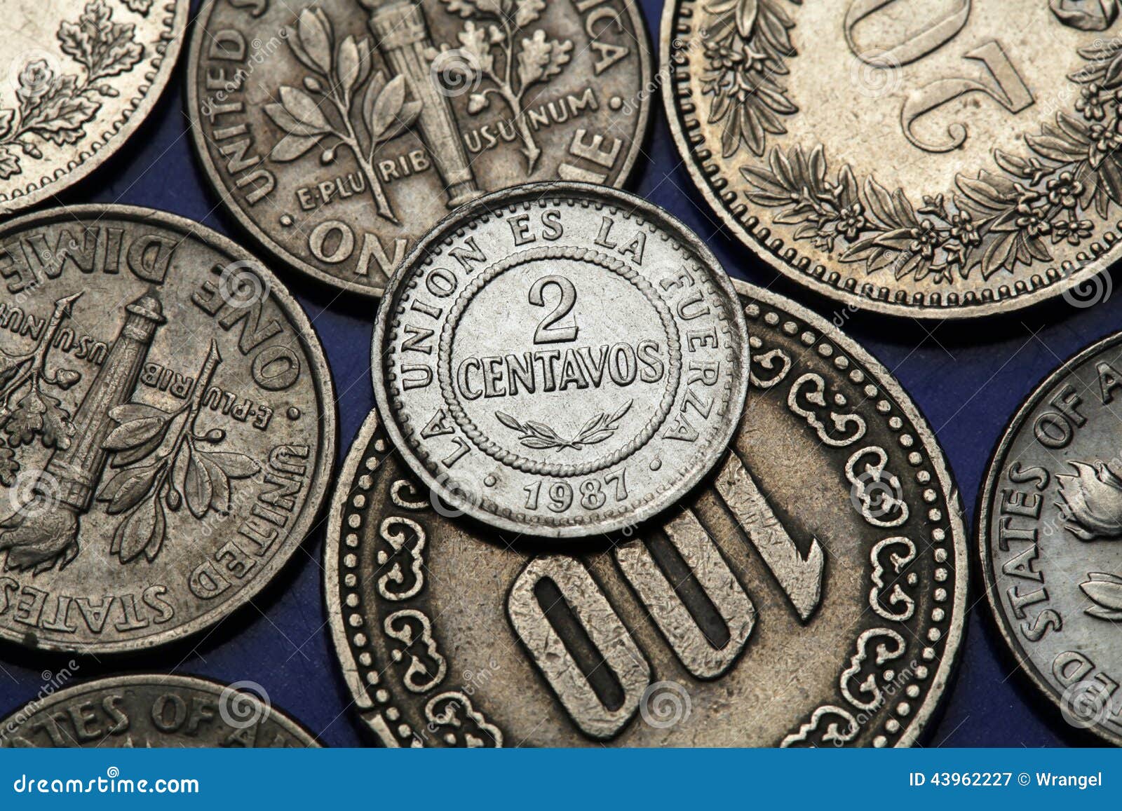 Monedas de Bolivia imagen de archivo. Imagen de bolivia - 43962227