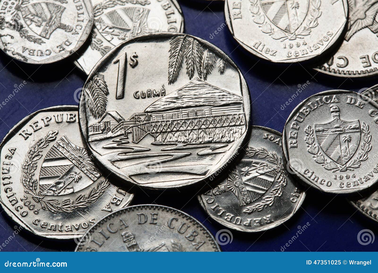 Monedas De Cuba Peso Convertible Cubano Imagen de archivo - Imagen de ...