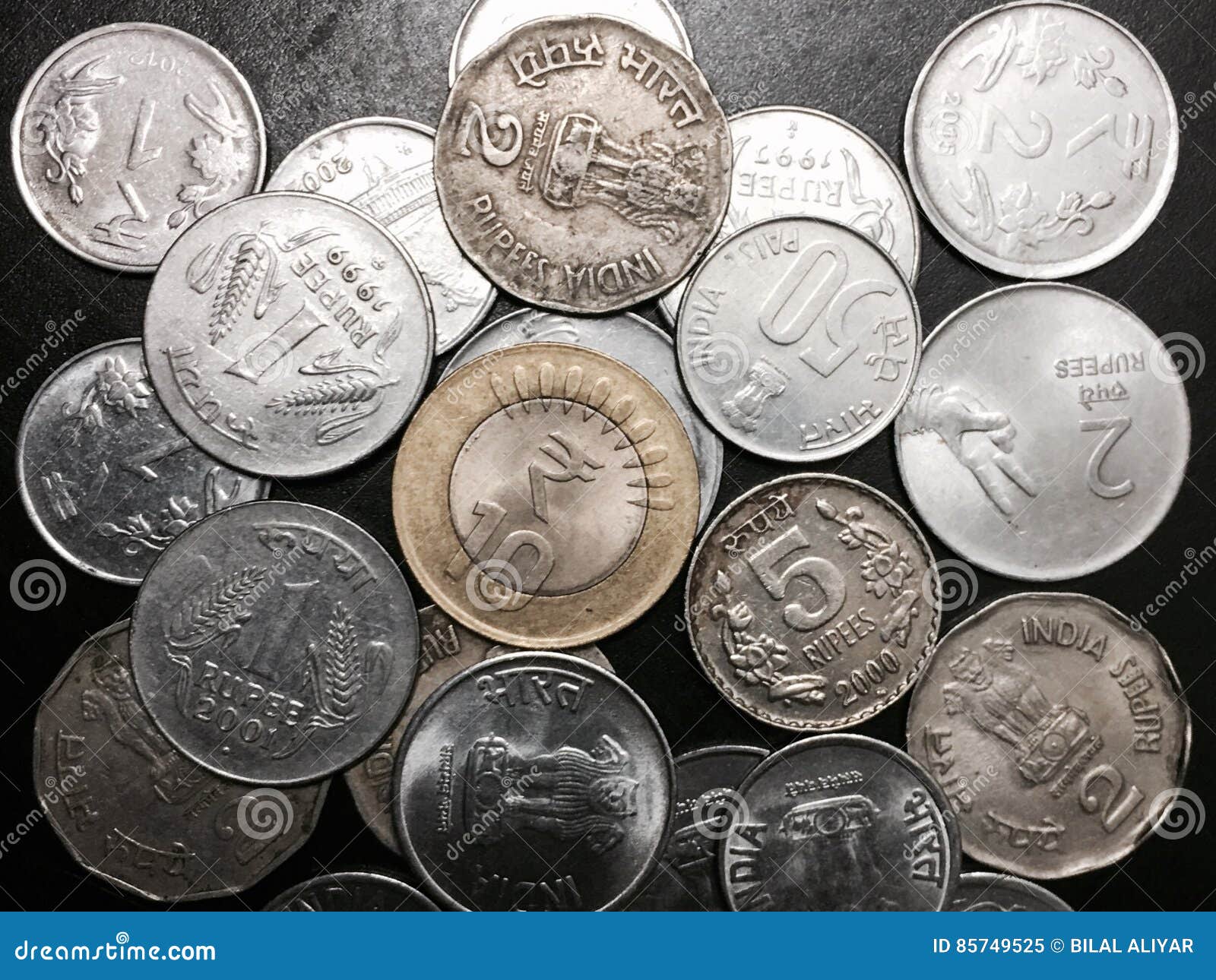 Monedas De La Moneda De La Rupia India Imagen de archivo - Imagen de ...