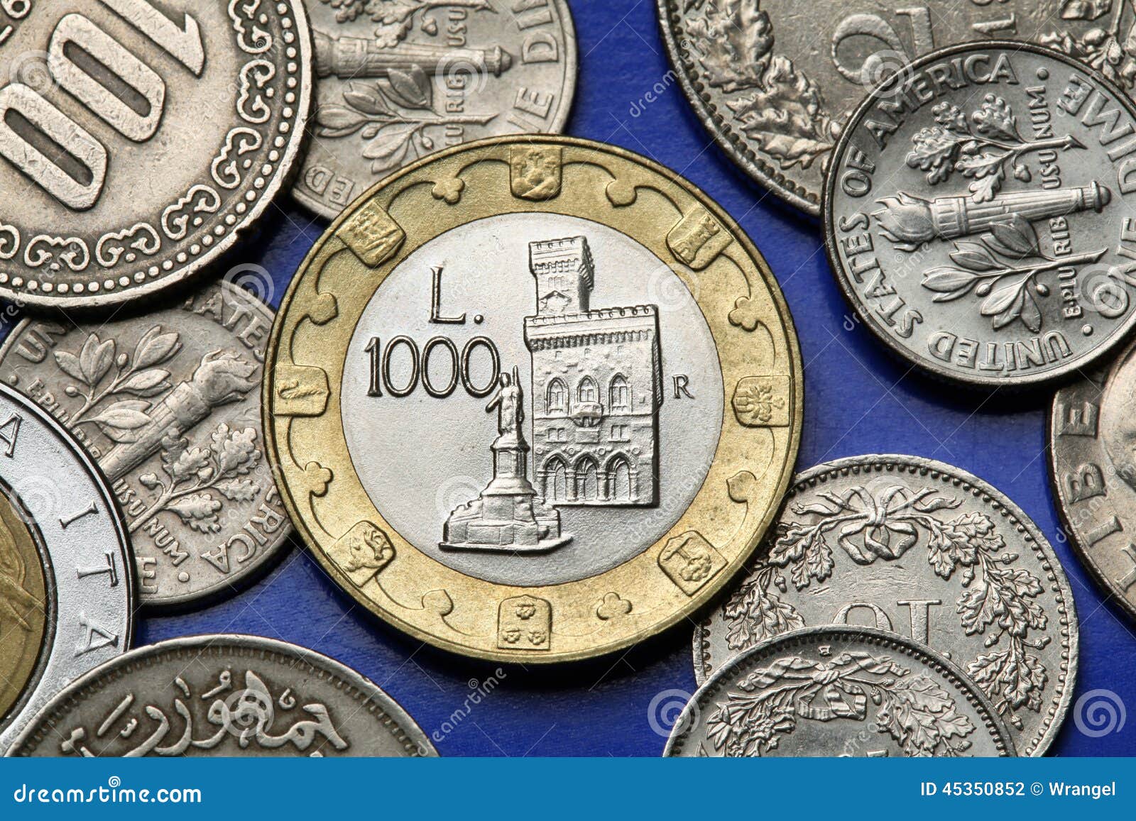 Monedas de San Marino foto de archivo. Imagen de ciudad - 45350852