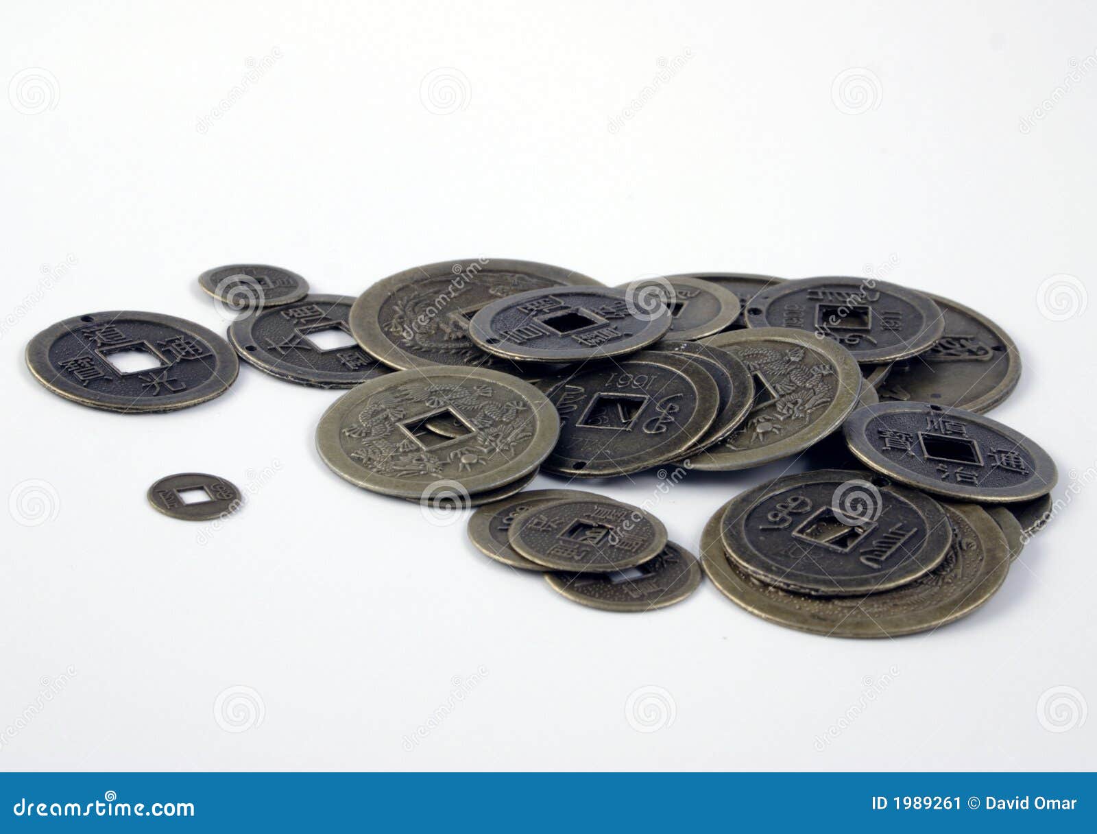 Monedas del shui de Feng imagen de archivo. Imagen de buda - 1989261