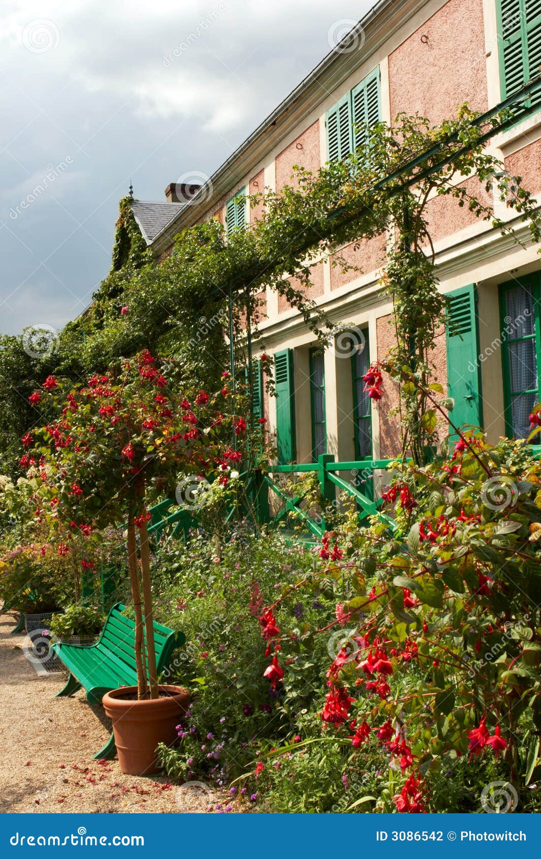 Monet s house stock photo. Image of lilies, tourism, artist - 3086542