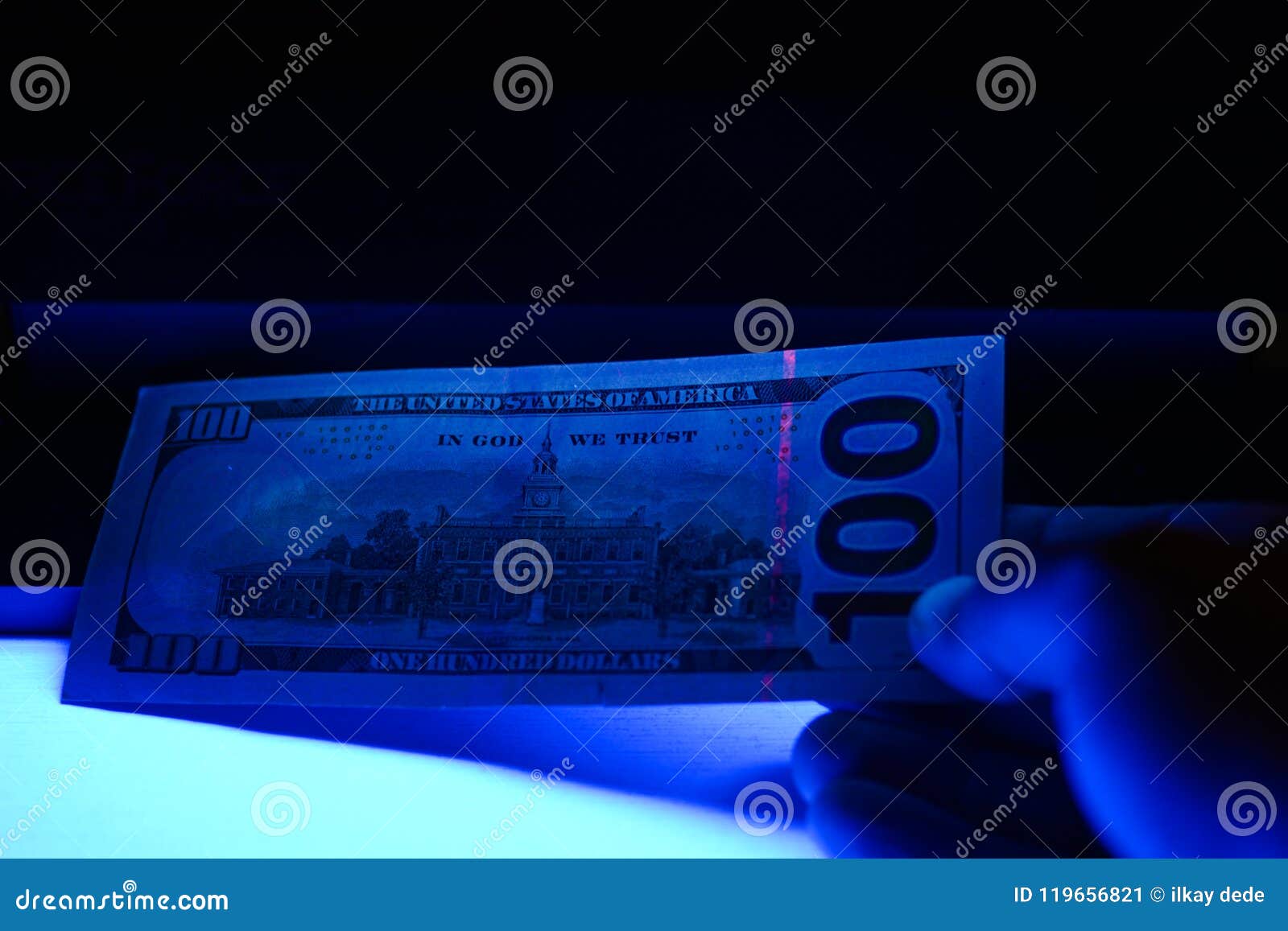 Money Testing - Detector Dollar Currency Fake Check Stock Image - Image ...