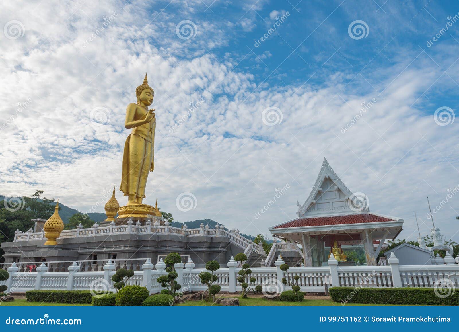 Mongkhon Phra Buddha Maharaj Stockfoto - Bild von religion, gebet: 99751162