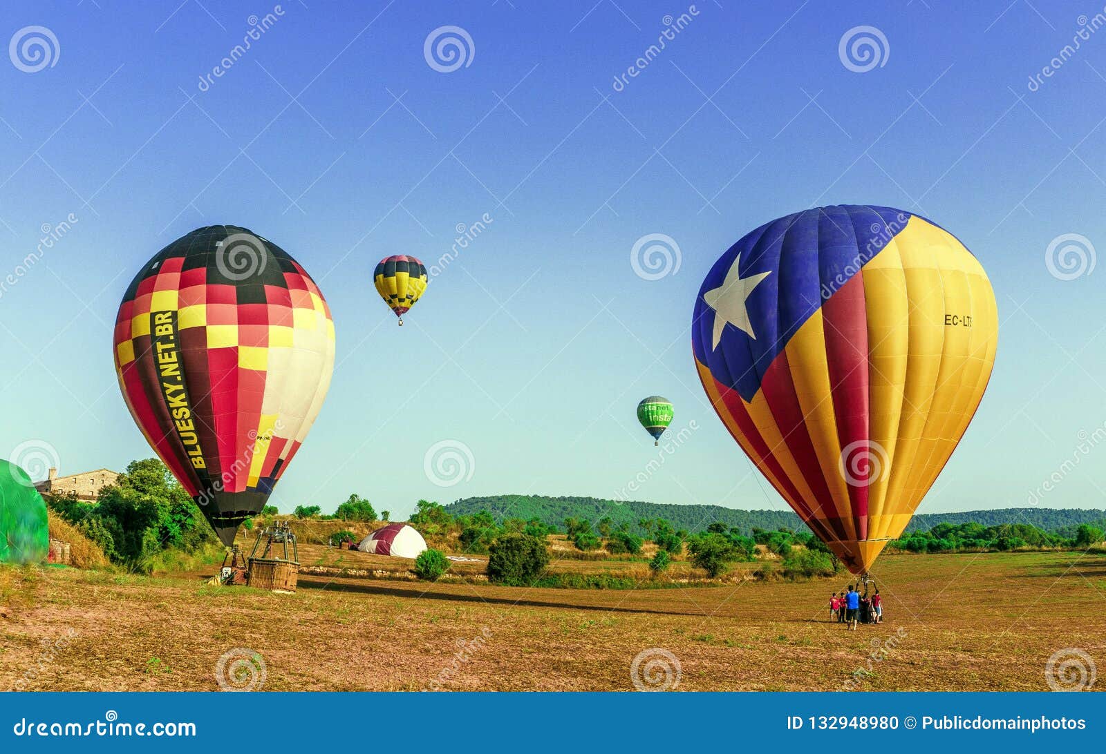 Mongolfiera, Mongolfiera, Cielo, Giorno Immagine. Immagine: 132948980