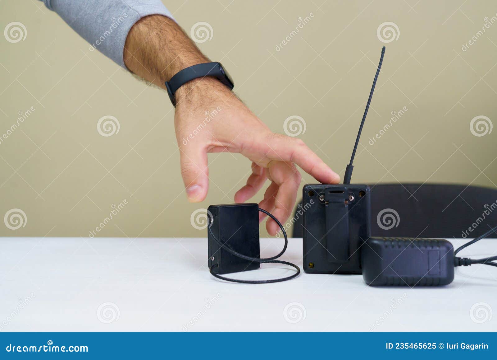 Monitoring System with an Electronic Bracelet. Penalty Control Gadget ...