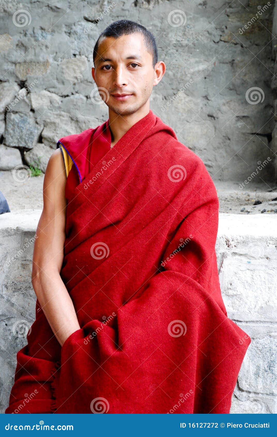 Monje budista fotografía editorial. Imagen de budismo - 16127272