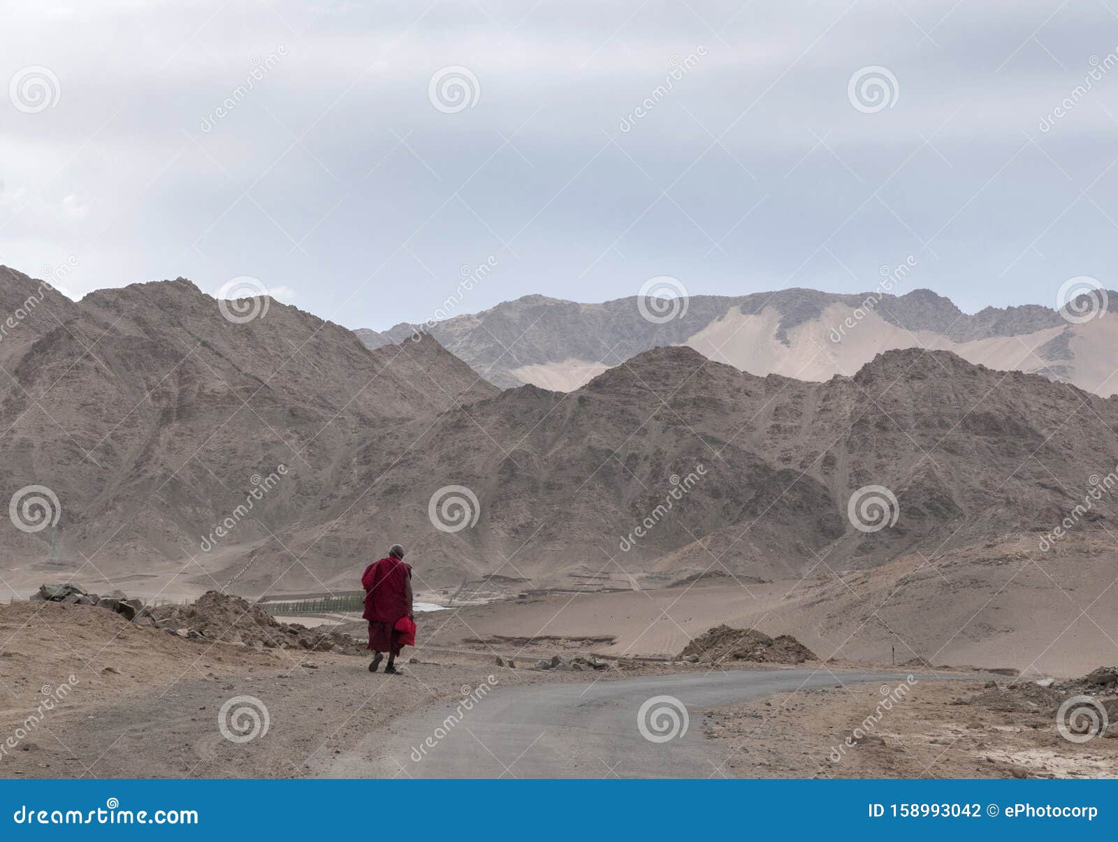 The Monk Walking In The Chong Sheng Temple Editorial Photo ... The Monk Walking In The Chong Sheng Temple Editorial Photo ...