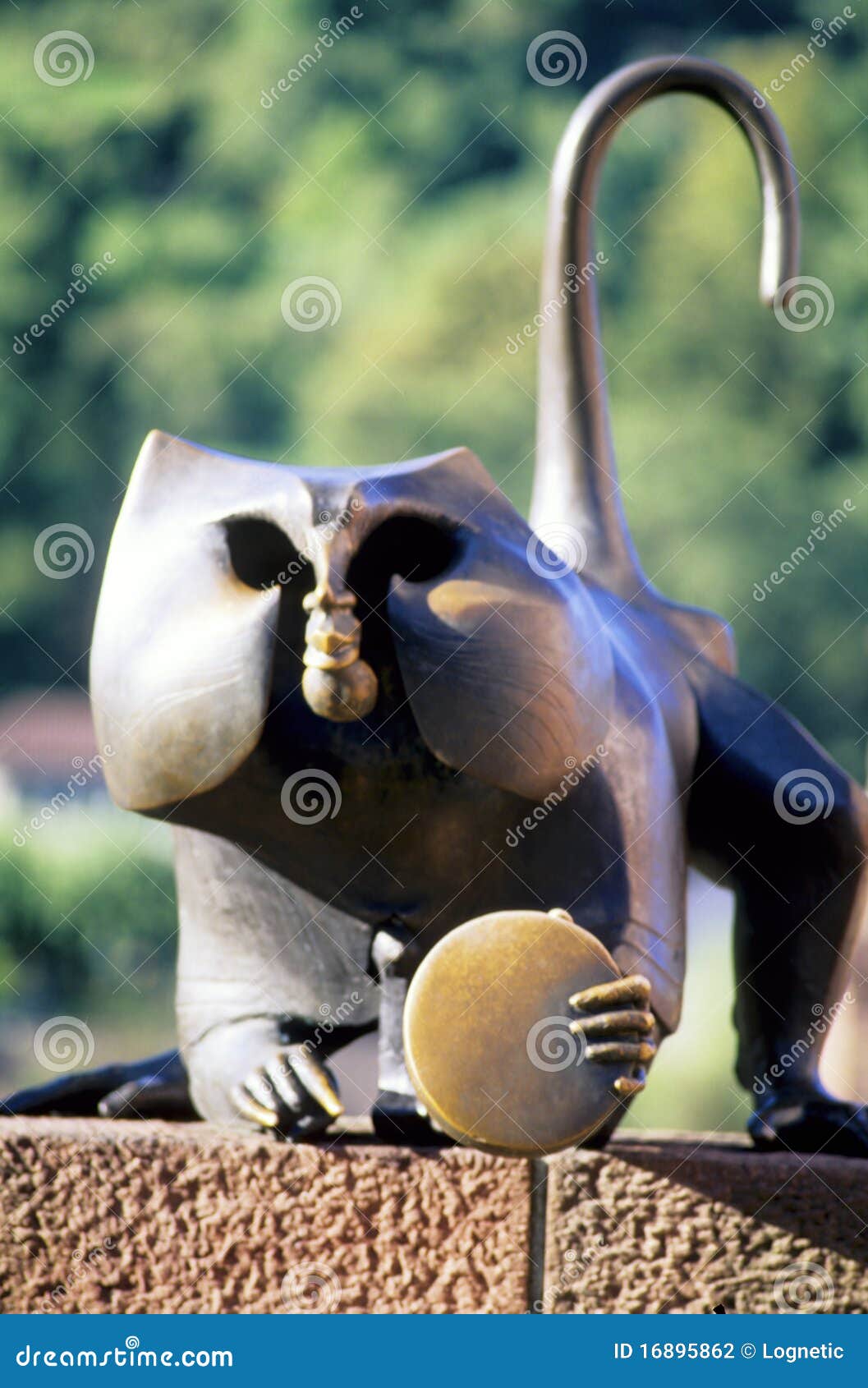 Monkey statue stock photo. Image of bridge, head, tree - 16895862