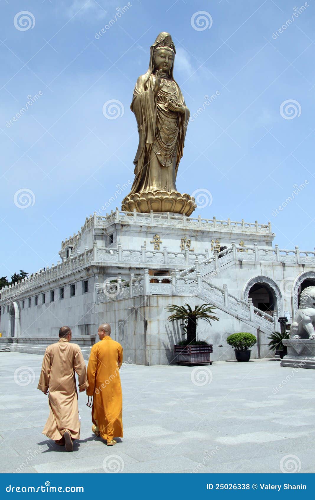Monks and Guan Yin editorial stock photo. Image of kuan - 25026338