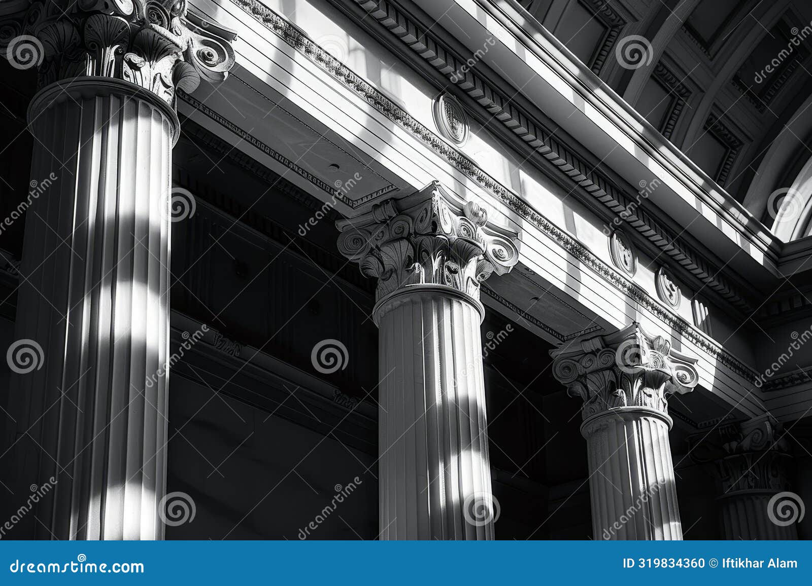 Monochrome Columns in Architectural Structure, Experiment with Light ...