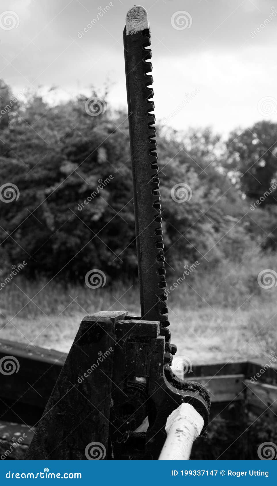 Lock Gate paddle stock image. Image of water, kingdom - 199337147