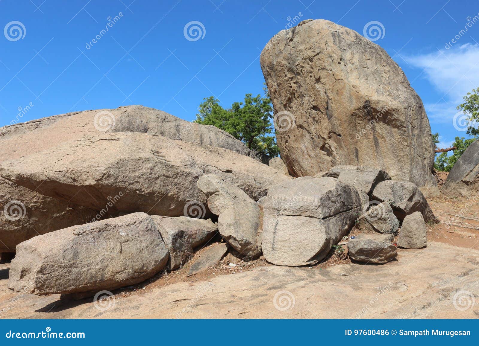 Monolithic Rocks Of Pinnacles National Park Stock Image | CartoonDealer ...